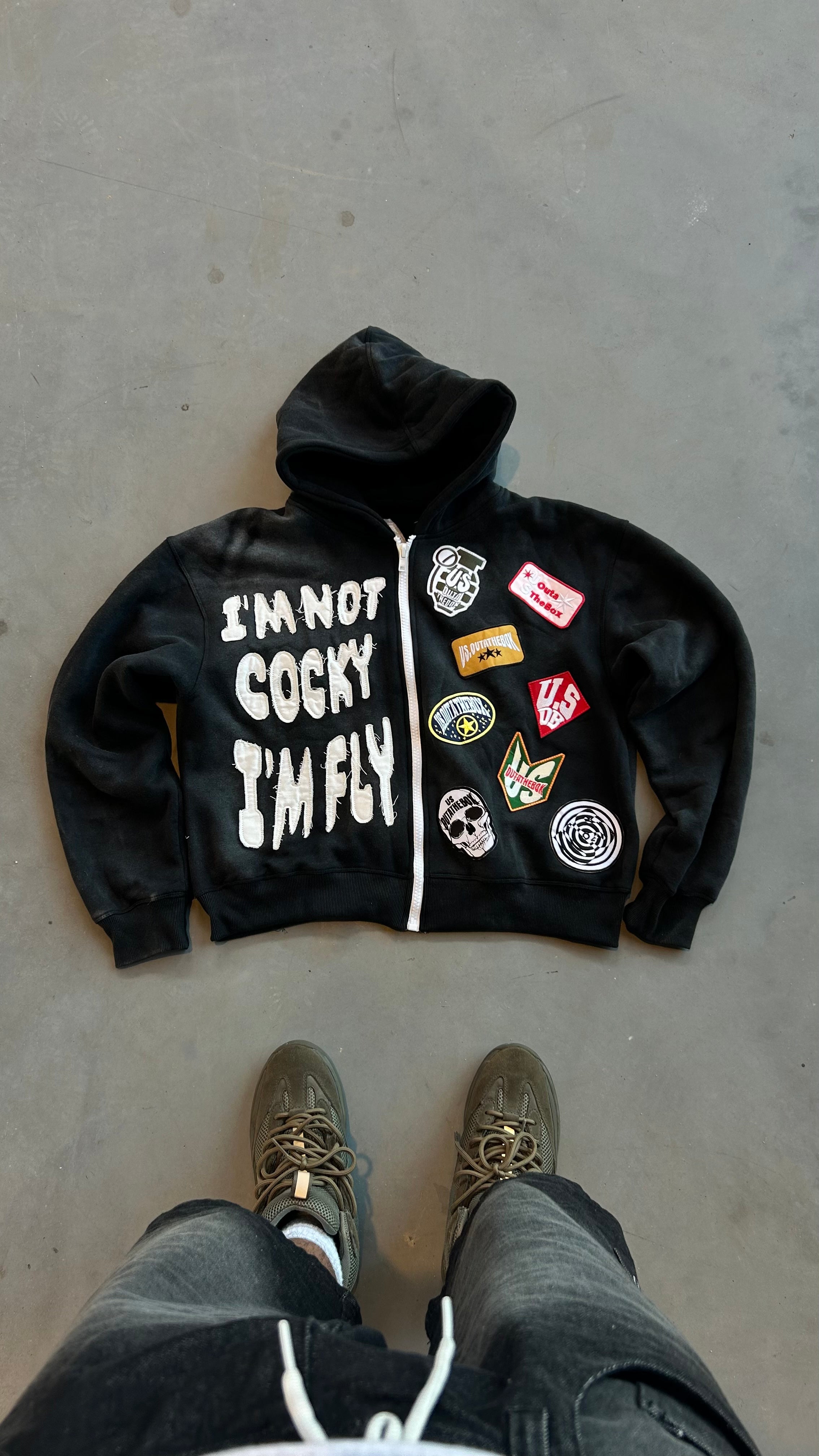 "IM FLY" Zip-up – US.Outathebox